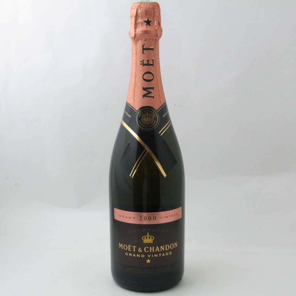 【12月23日のお知らせ】本日今年最終回「Every Friday Champagne Time！」開催日 – WineStyles